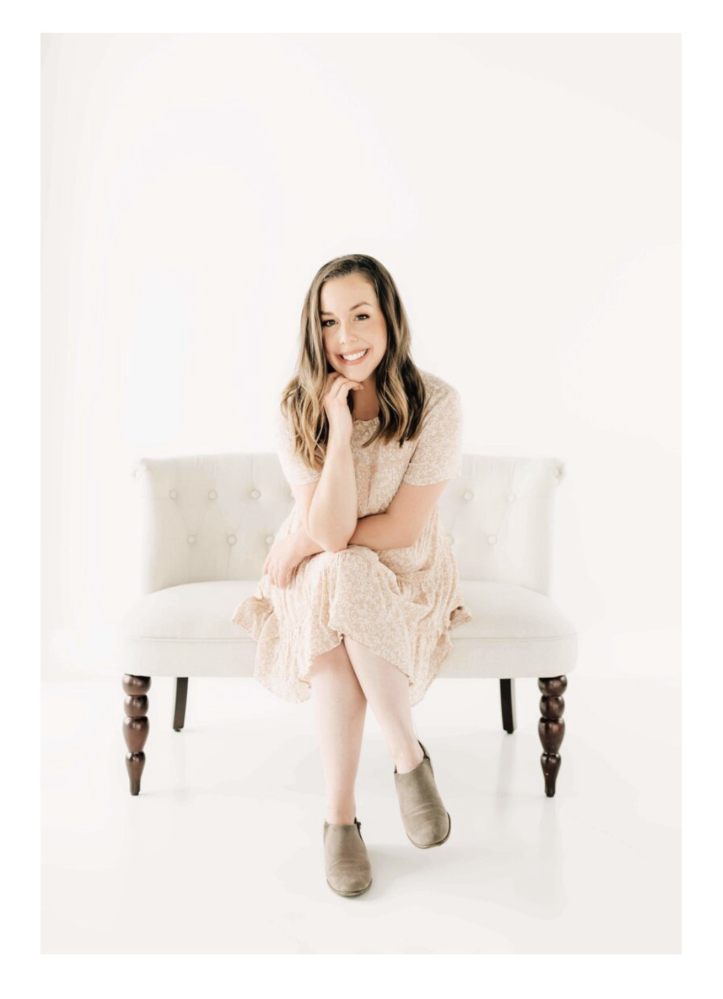 How to Design a Gallery Wall | St. Louis Photographer Kelly Laramore