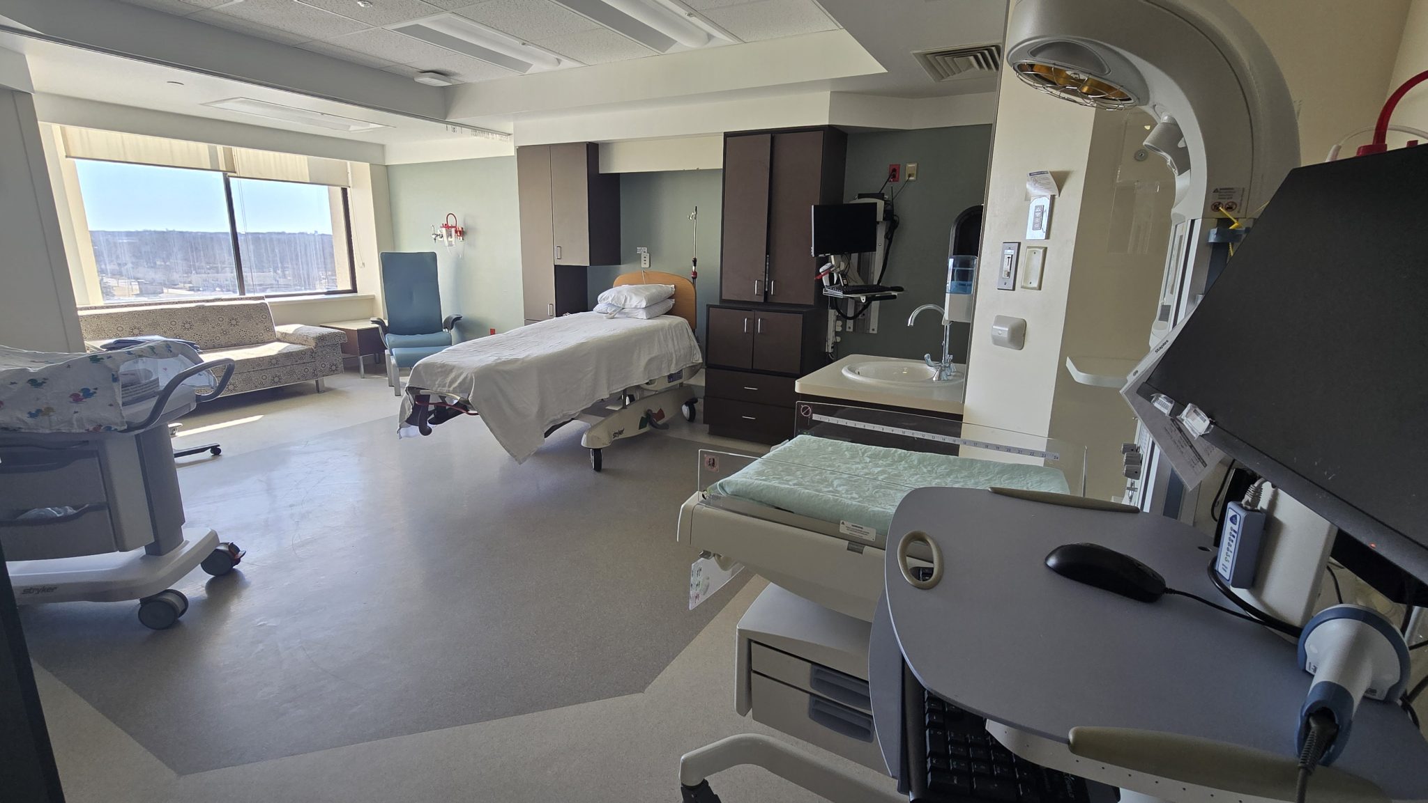 St. Louis Mom's Guide to Delivery at Mercy Hospital