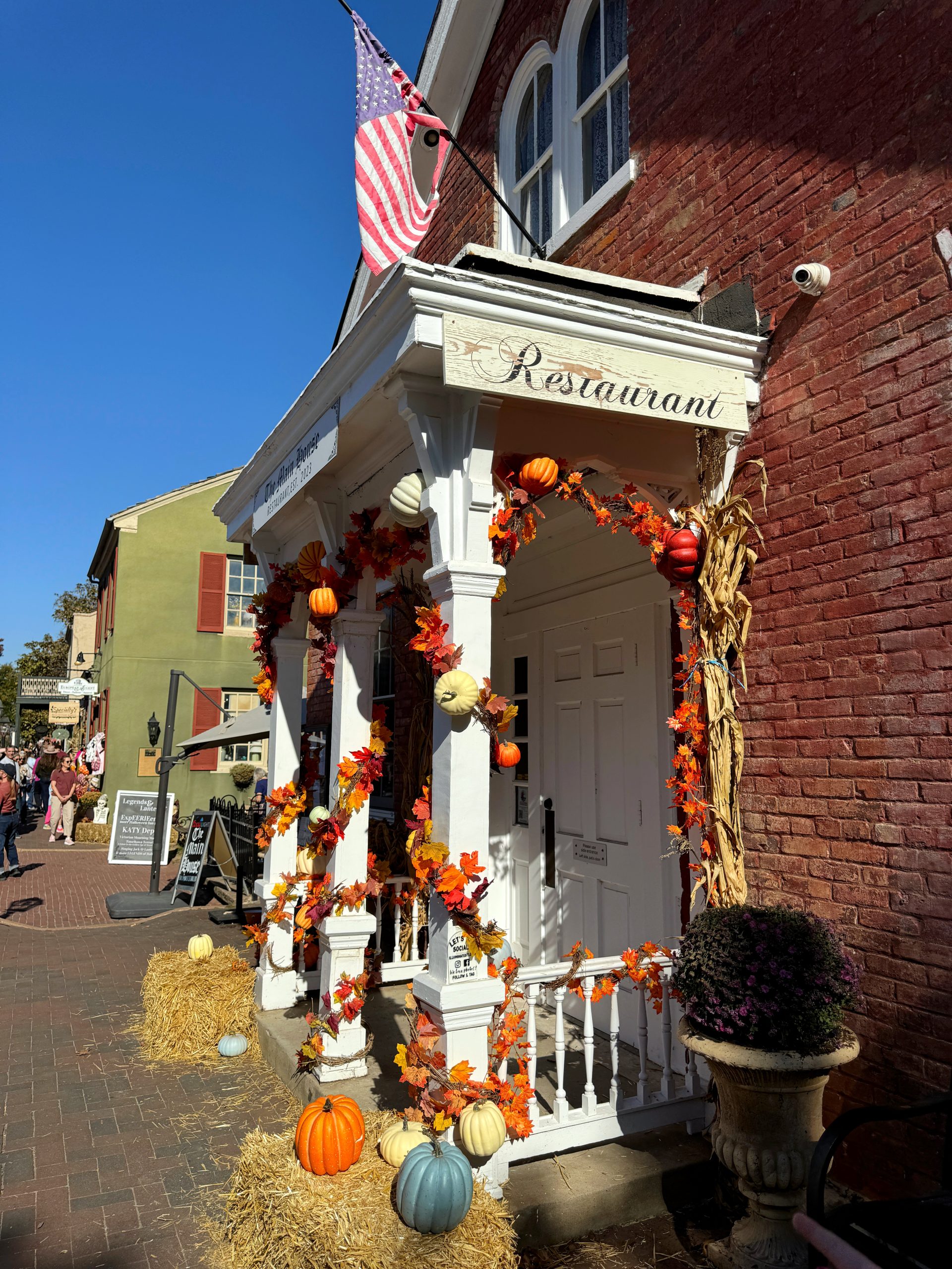 Must See Midwest Fall Festival: Legends & Lanterns